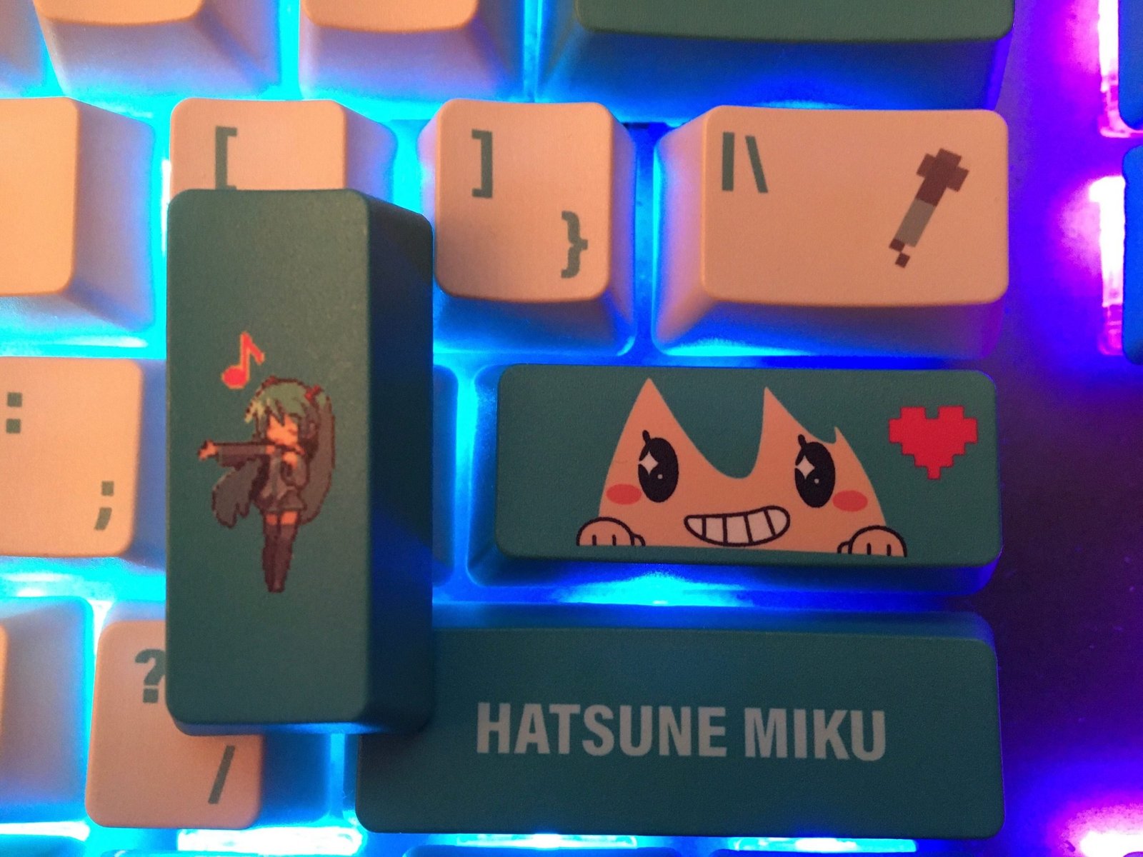 Cute Hatsune Miku Keycaps Set Anime Future Beat Blue Aqua - Keysium